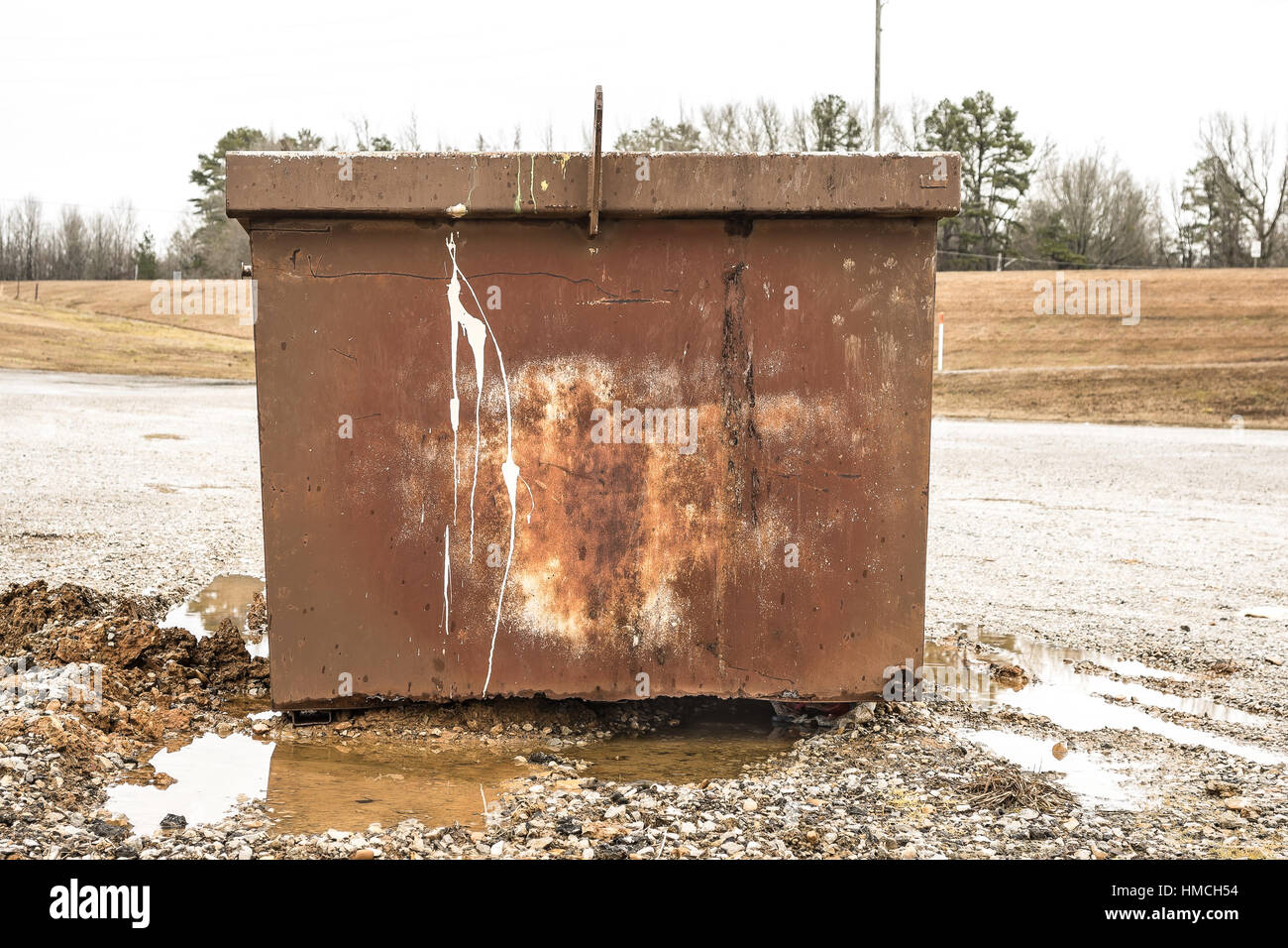 A close capture of a rusty garbage dumpster Stock Photo - Alamy
