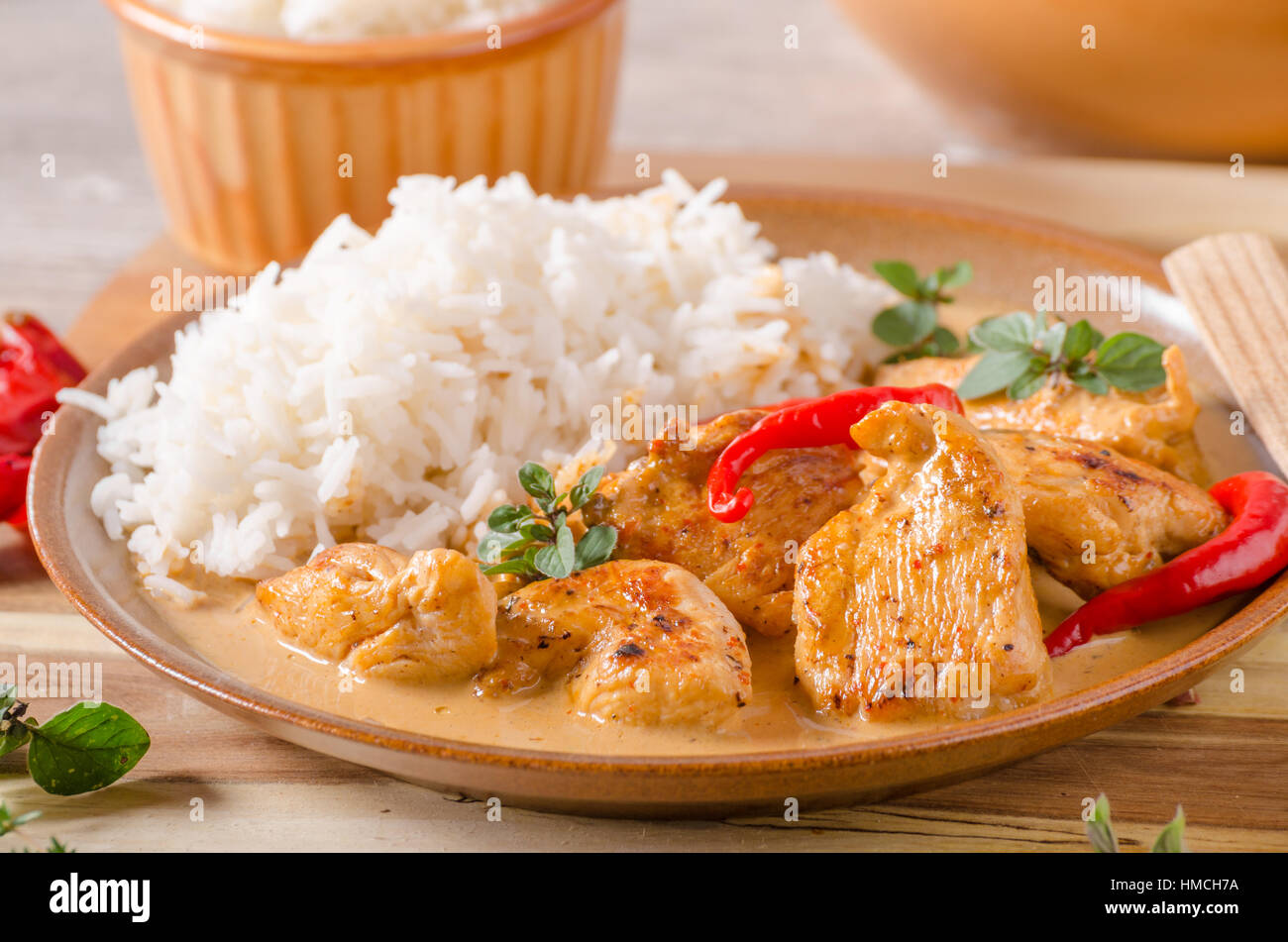 Delicious chicken curry with white rice, simple but full of flavours ...