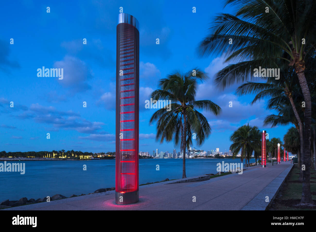 TURTLE LIGHT TOWERS SOUTH POINTE PARK GOVERNMENT CUT CHANNEL MIAMI ...