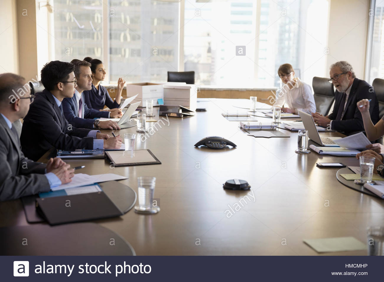 Women workplace talking serious meeting hi-res stock photography and ...