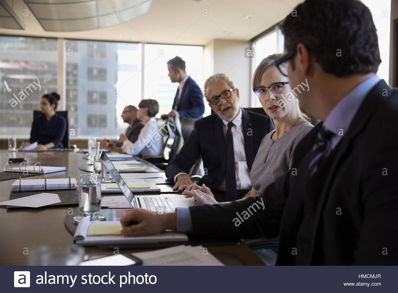 Women workplace talking serious meeting hi-res stock photography and ...