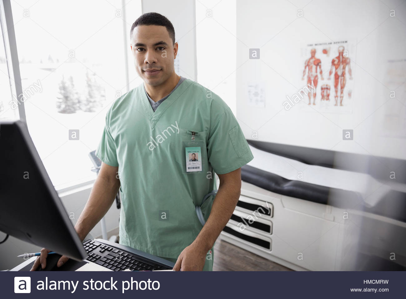 Male nurse portrait hi-res stock photography and images - Alamy