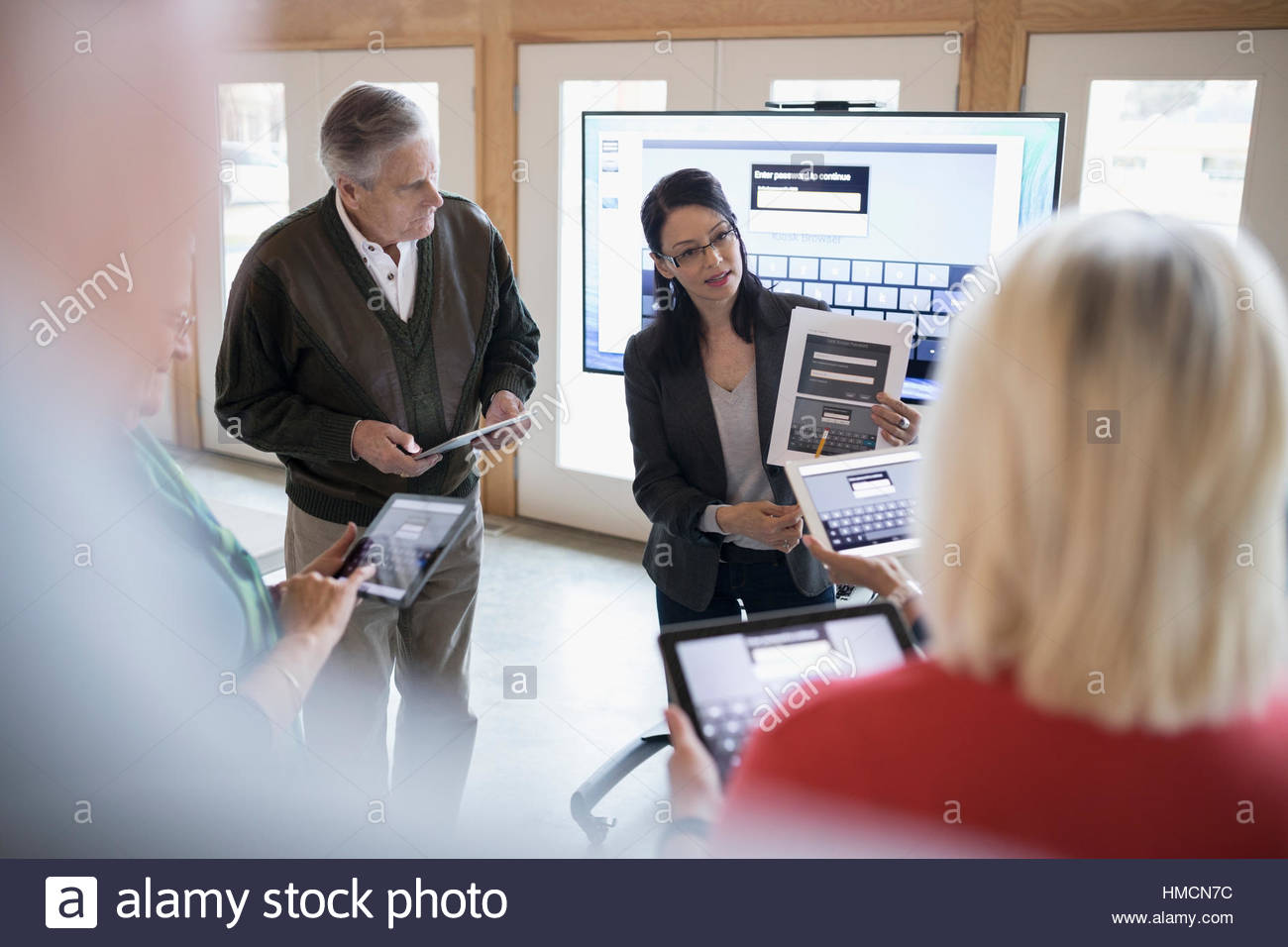 Students watching tv monitor hi-res stock photography and images - Alamy