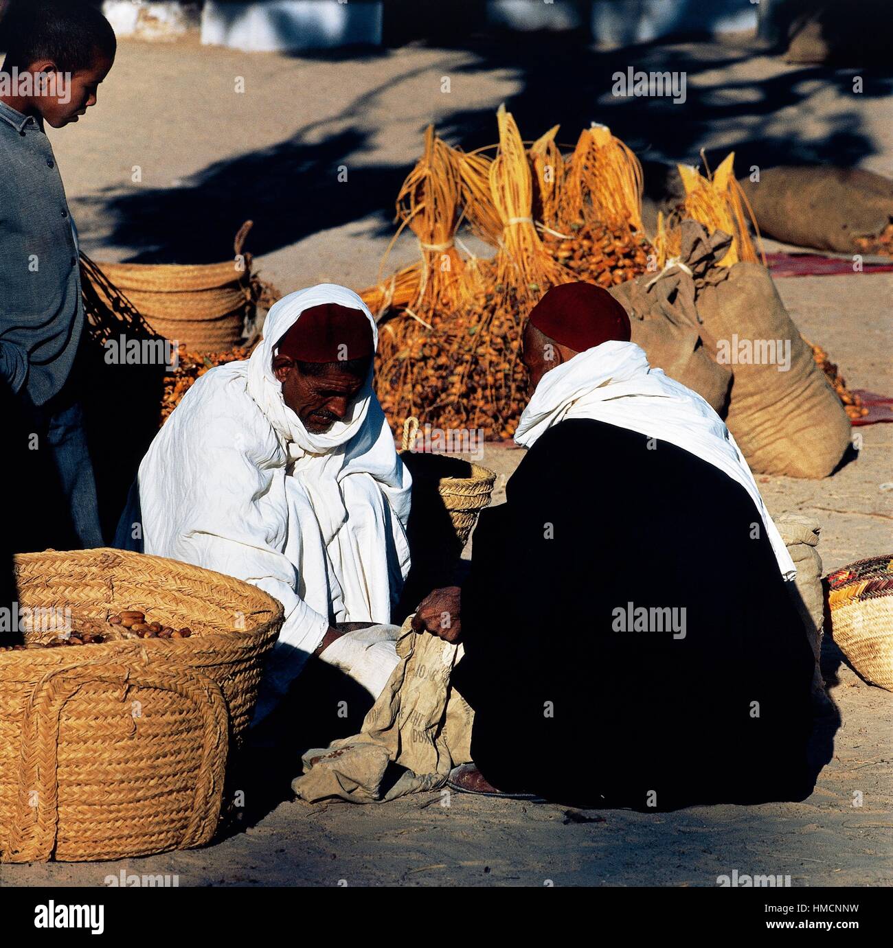 Berber men at a market, Douz oasis, Kebili governorate, Tunisia Stock ...