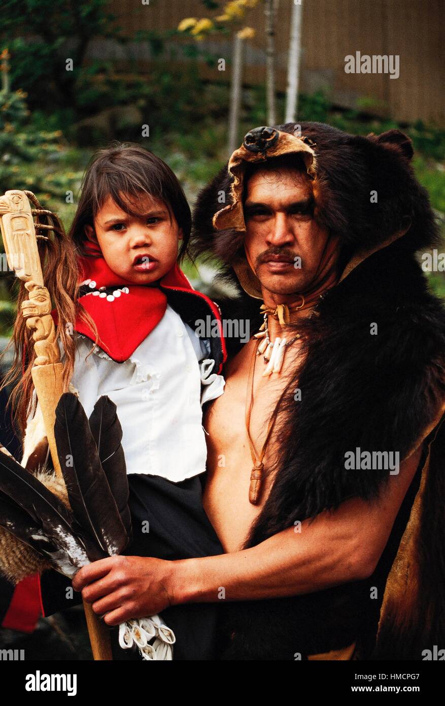 Native alaskan family hi-res stock photography and images - Alamy