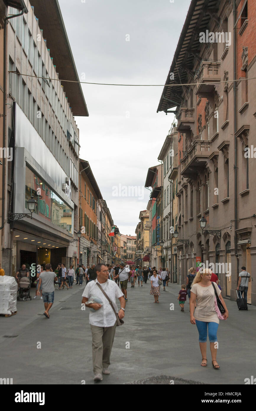 Walk through pisa hi-res stock photography and images - Alamy