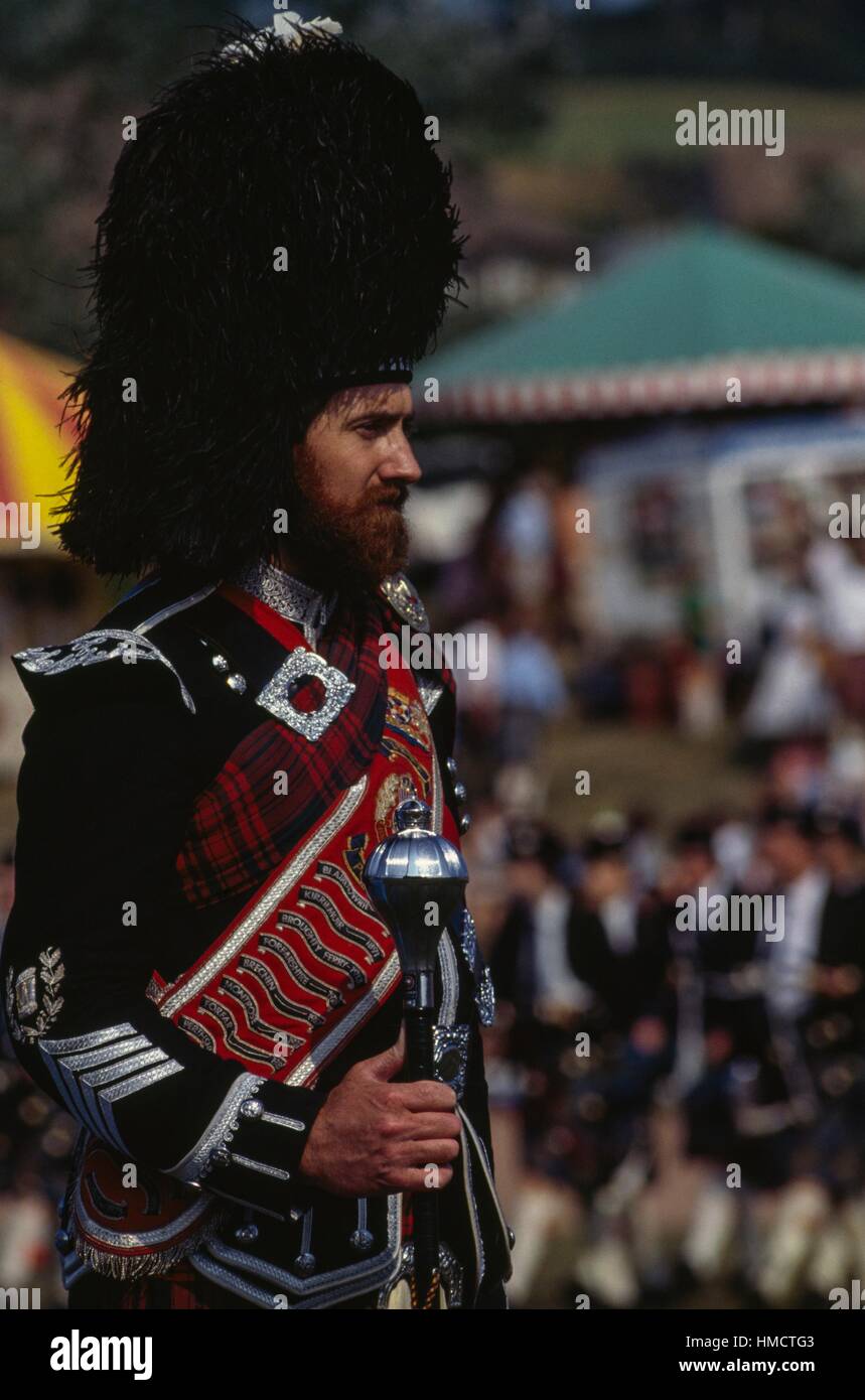 Man wearing traditional clothing during the Highland games, Cowal ...