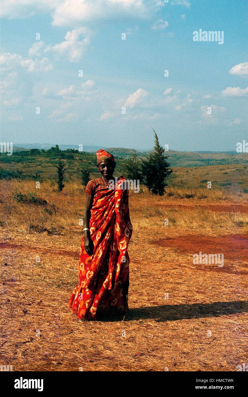 Woman wearing traditional clothing, Buhoro, Burundi Stock Photo - Alamy