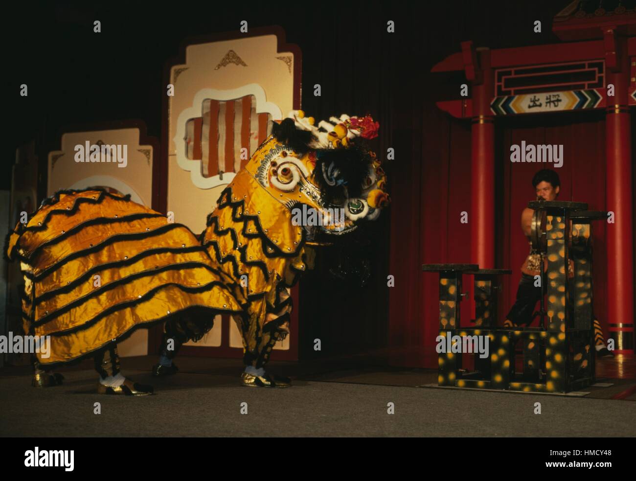 Taiwanese opera hi-res stock photography and images - Alamy