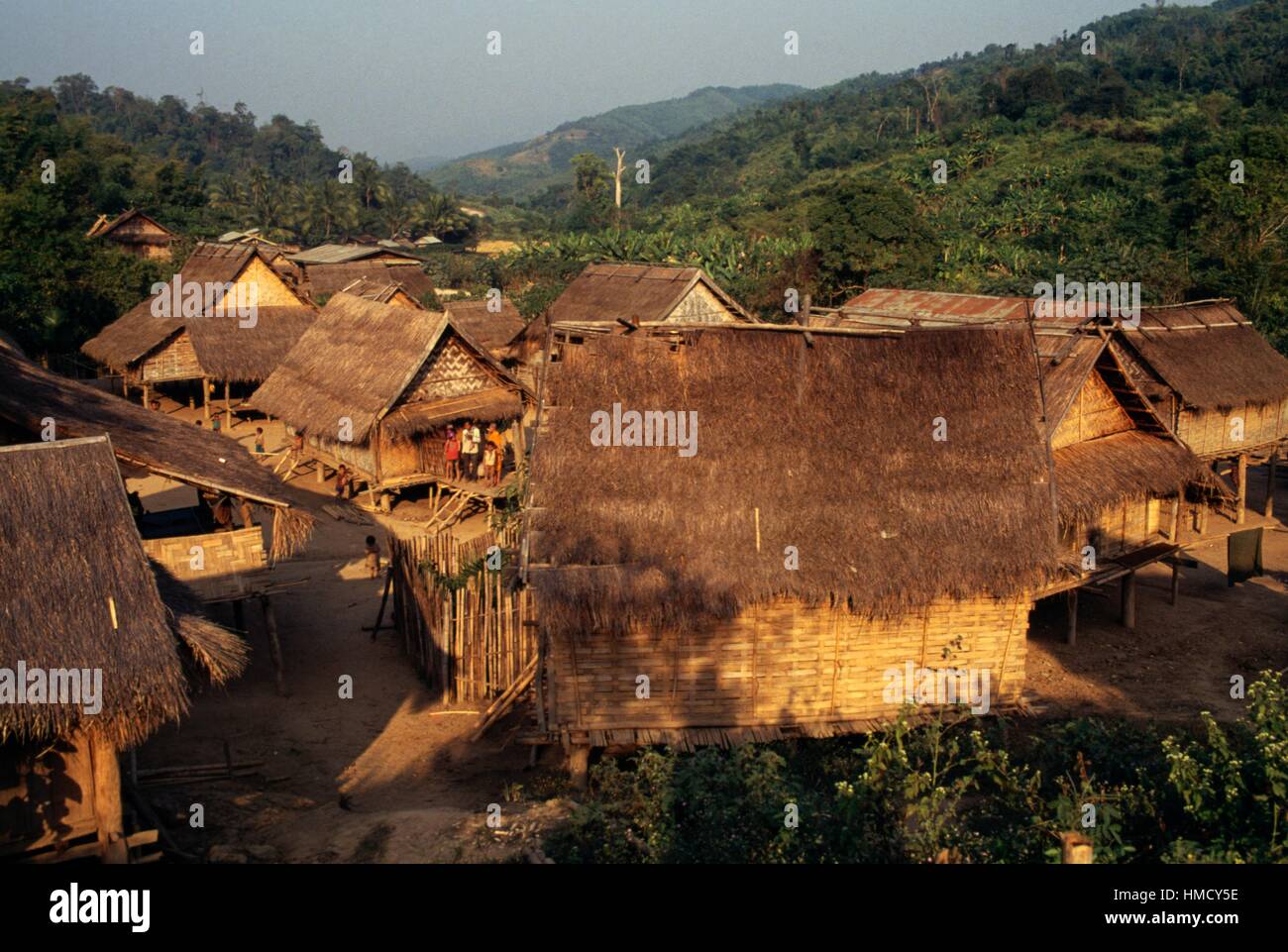 Kha village with thatched houses hi-res stock photography and images ...