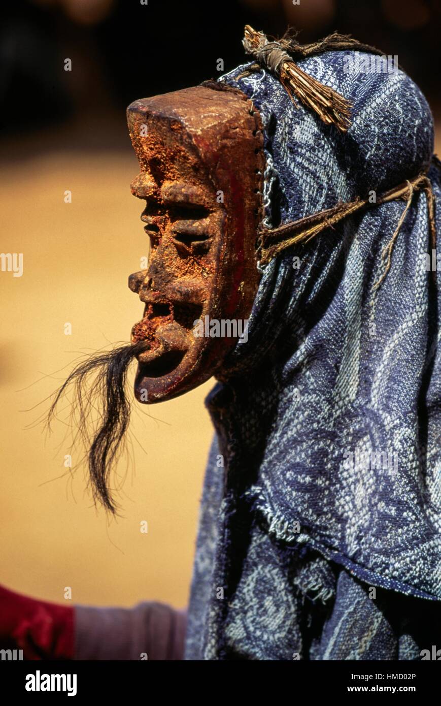 Ivory coast mask hi-res stock photography and images - Alamy