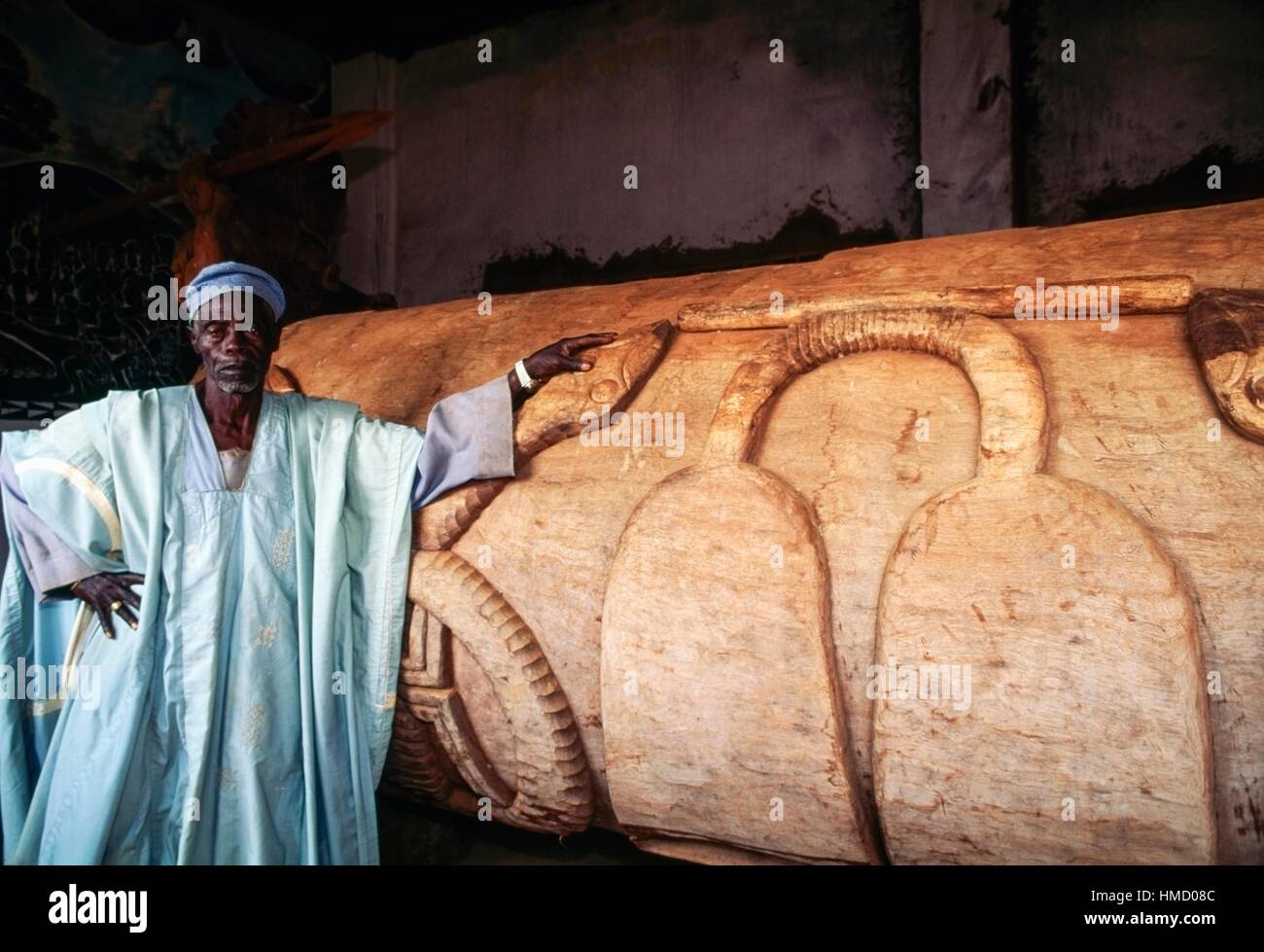 A Bamun man in the Tam-tam house, Foumban, Cameroon Stock Photo - Alamy