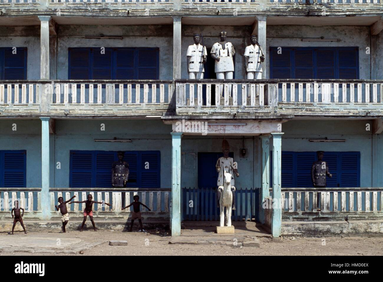 Facade of the Hall of feasts, Apam, Ghana Stock Photo - Alamy