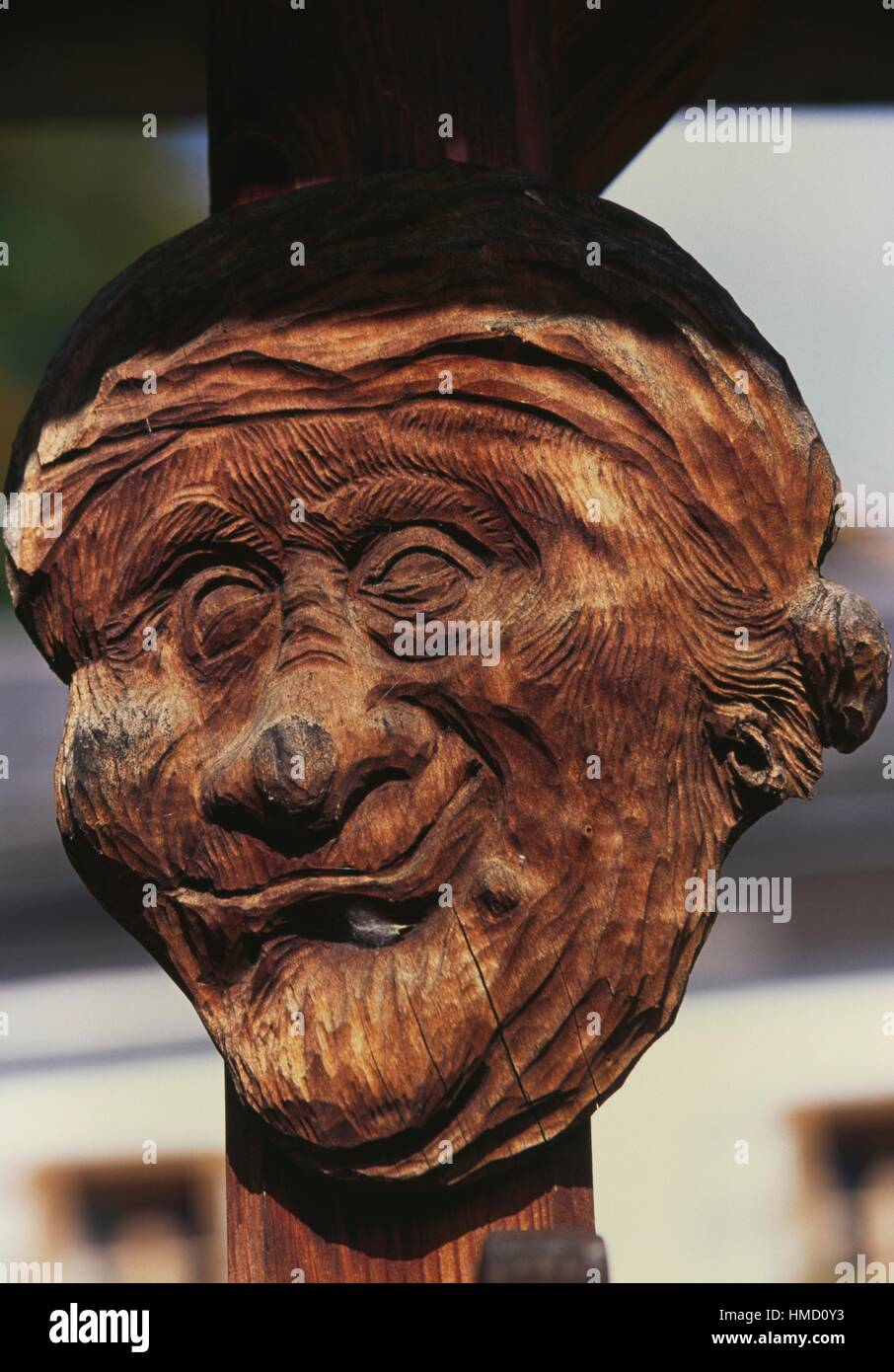 Carved wooden head on hi-res stock photography and images - Alamy