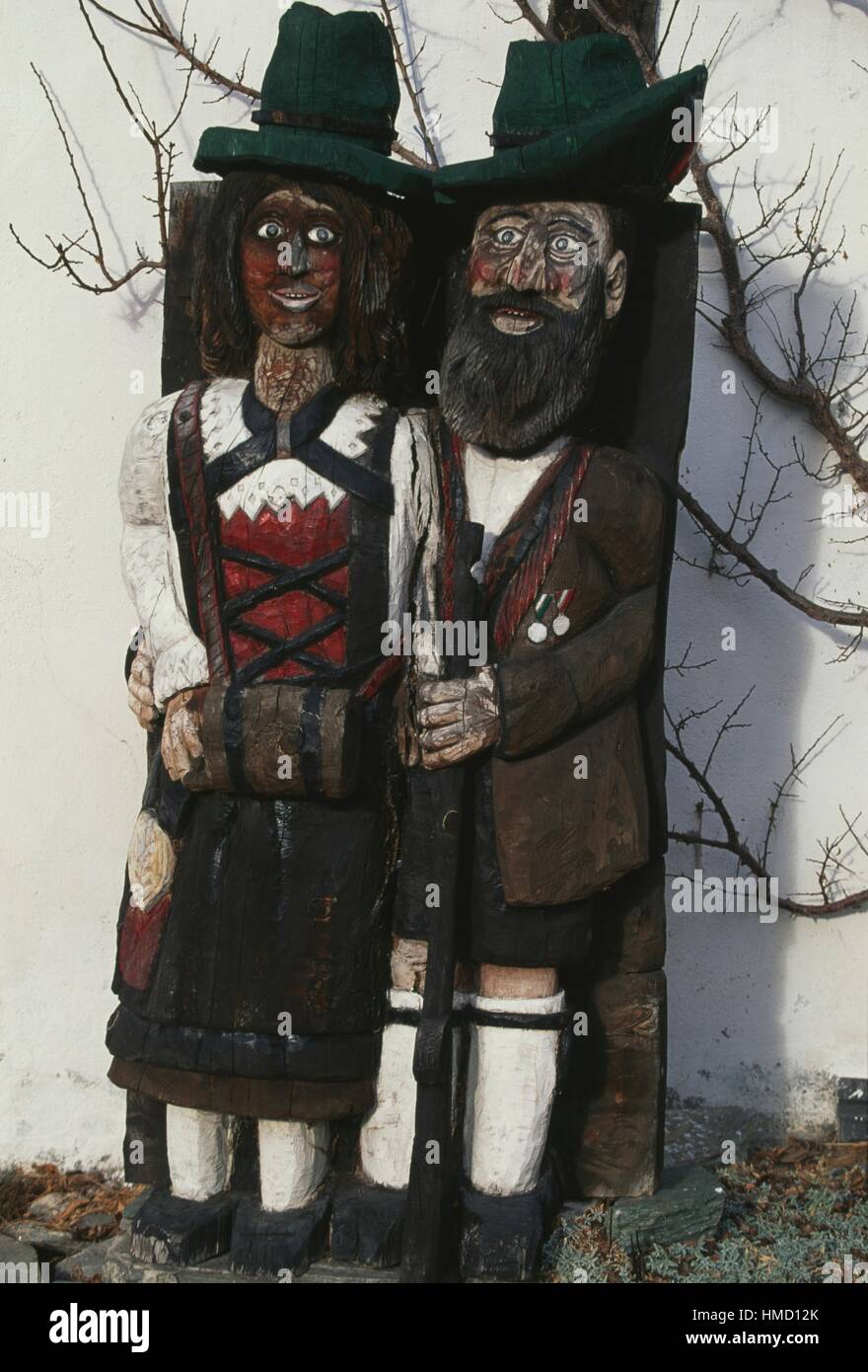 Austrian traditional costumes hi-res stock photography and images - Alamy