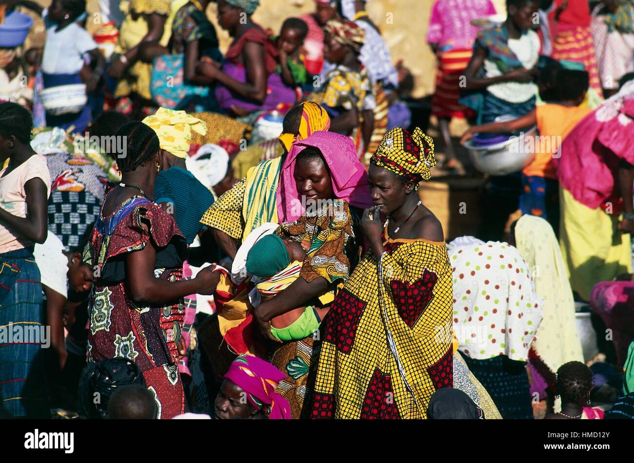 Weekly market, Sanga, Mopti, Mali Stock Photo - Alamy