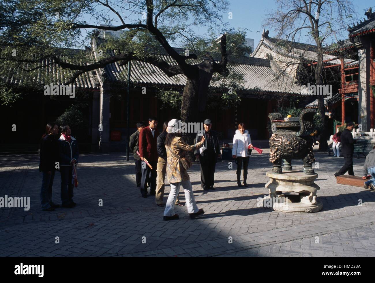 Visitors and incense burner, White cloud temple (Bai Yun Guan), 1224, Beijing, China, 13th ...