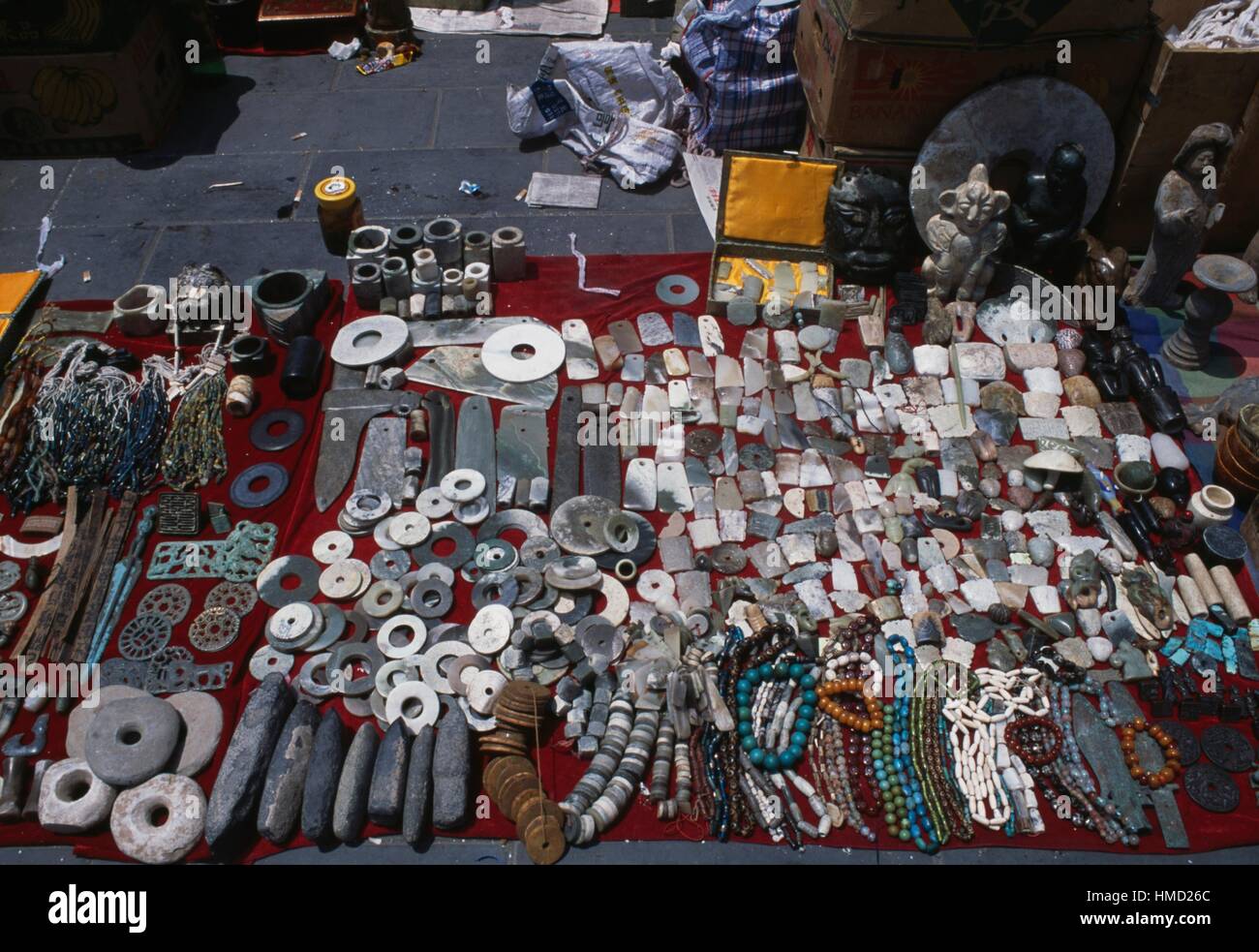 Trinkets other items for sale hi-res stock photography and images - Alamy
