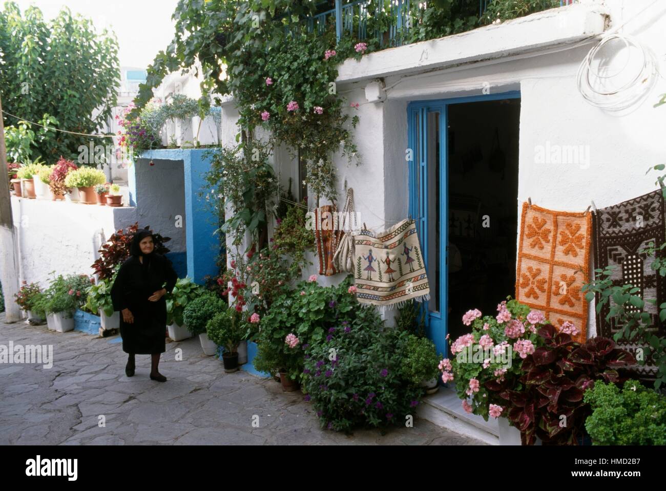 A street in Anogeia, Rethymno, Crete, Greece Stock Photo - Alamy