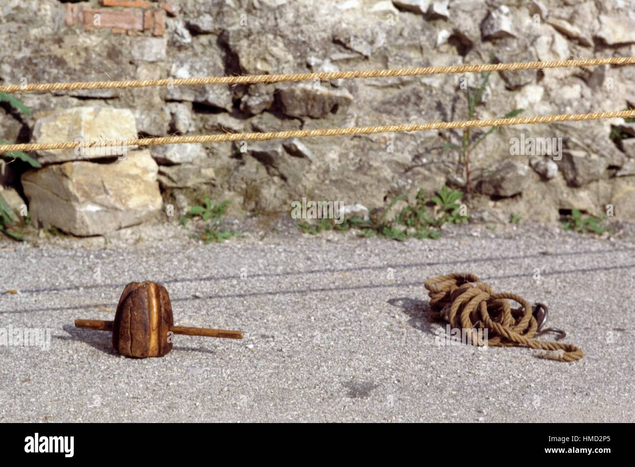 Old fashioned rope making hi-res stock photography and images - Alamy