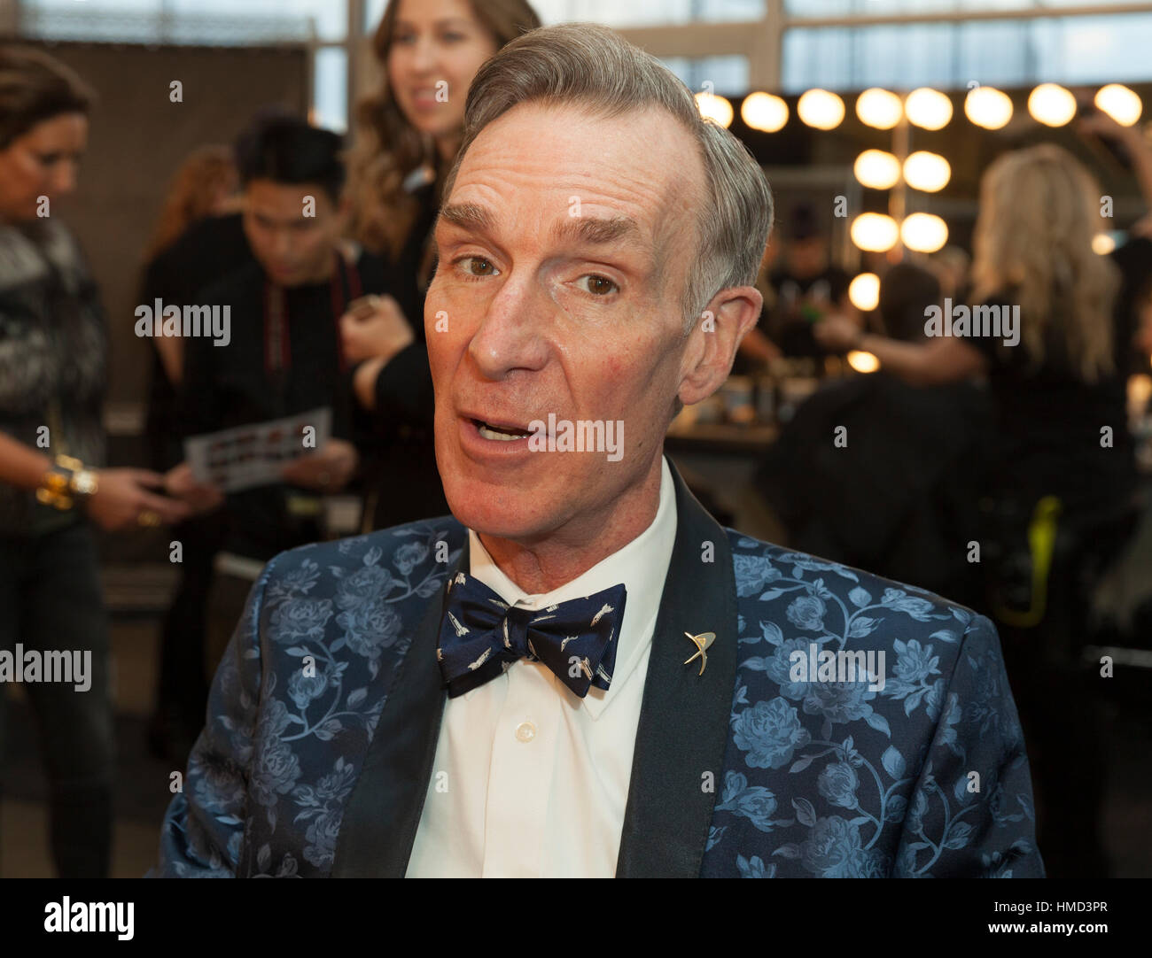 Bill nye blue jacket hi-res stock photography and images - Alamy
