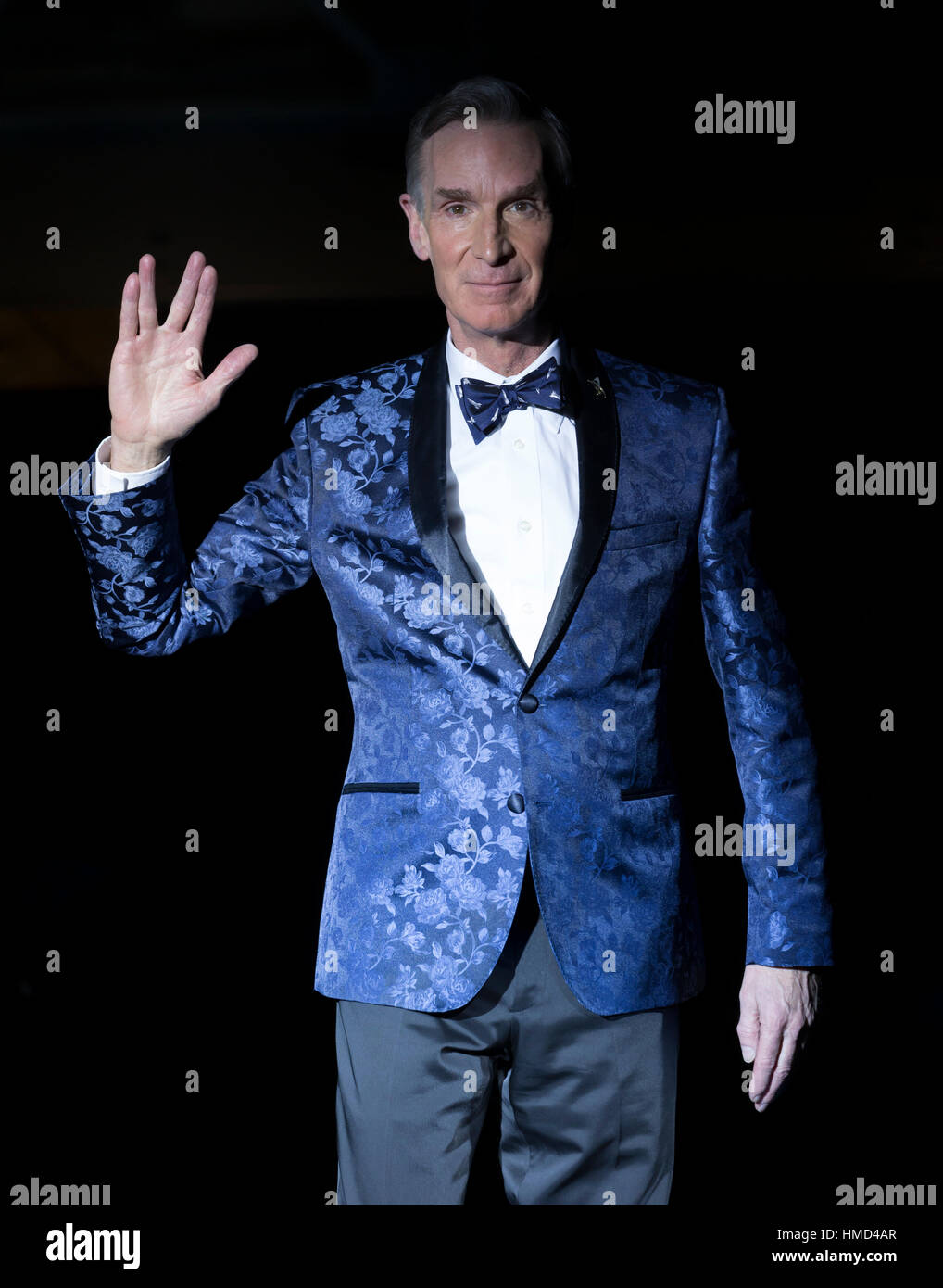 Bill nye blue jacket hi-res stock photography and images - Alamy
