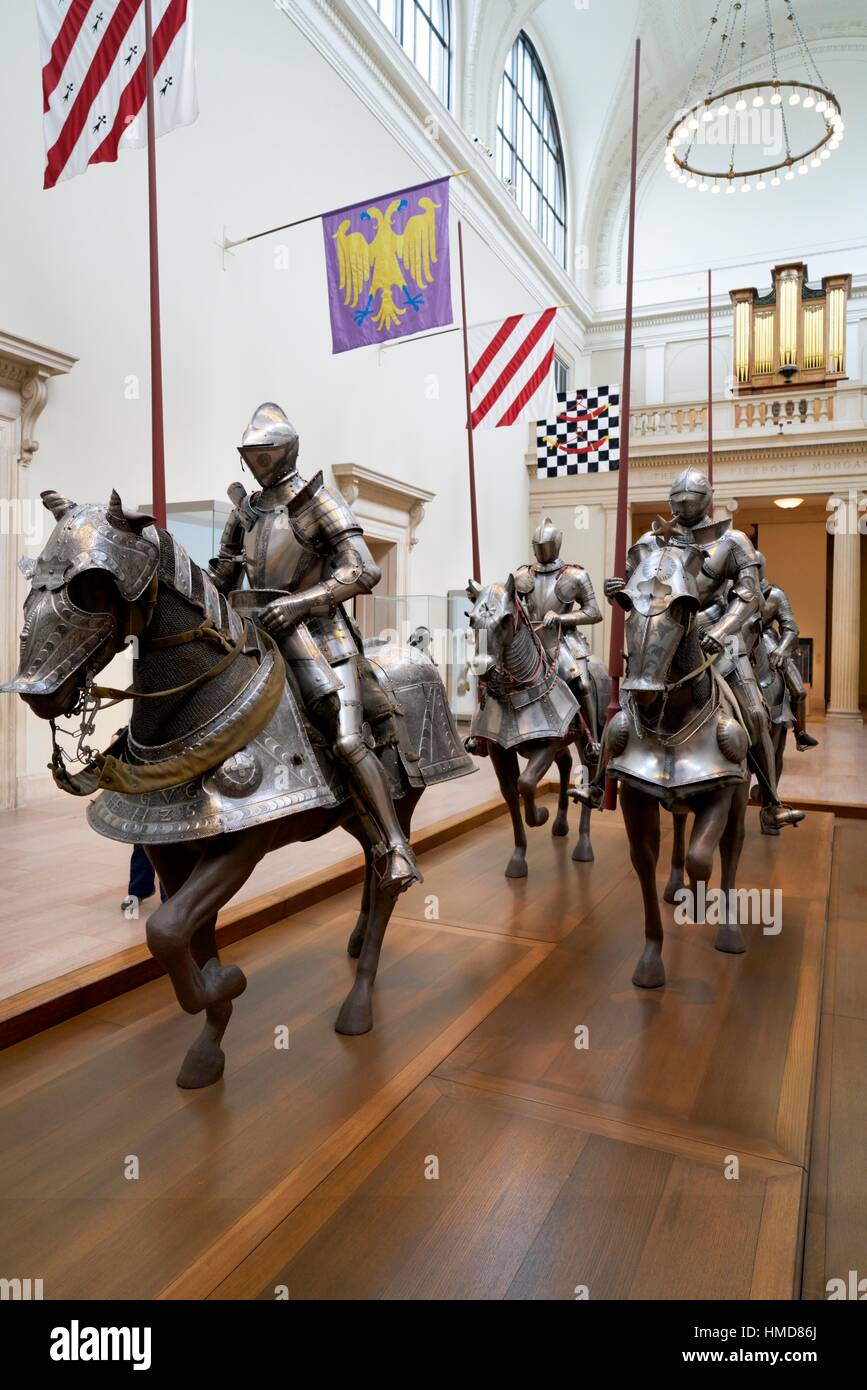 Met Museum New York Arms High Resolution Stock Photography and Images ...