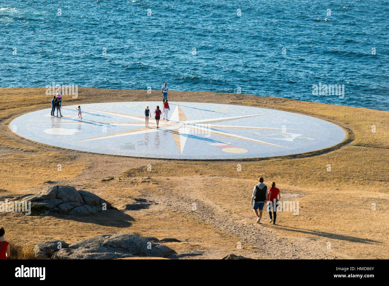 Compass sculpture hi-res stock photography and images - Alamy