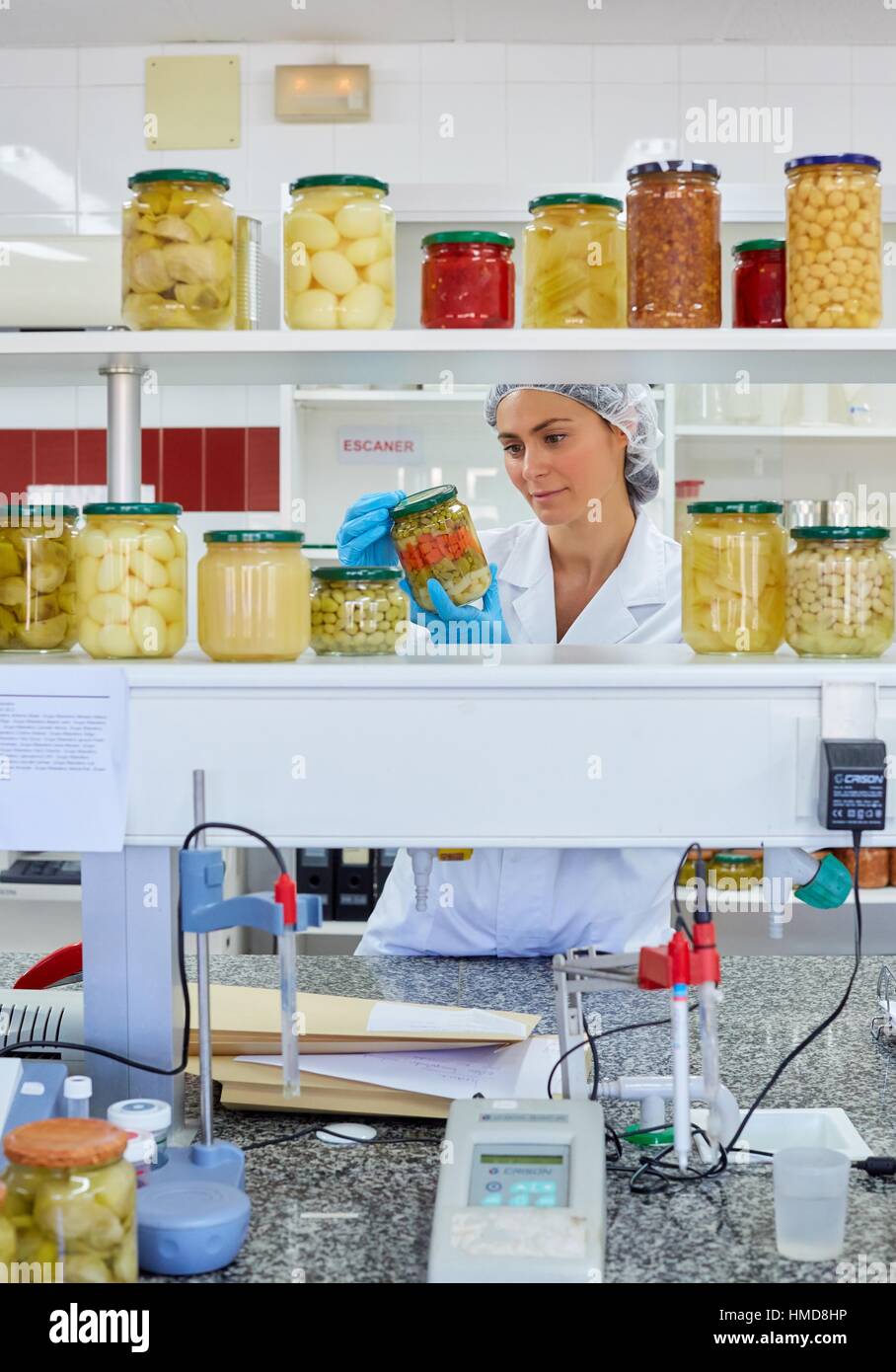 Food production line vegetables hi-res stock photography and images - Alamy