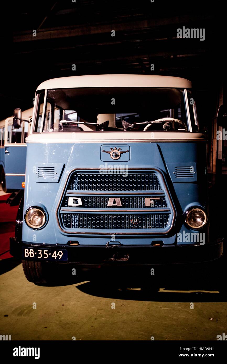 Daf truck transporting hi-res stock photography and images - Alamy