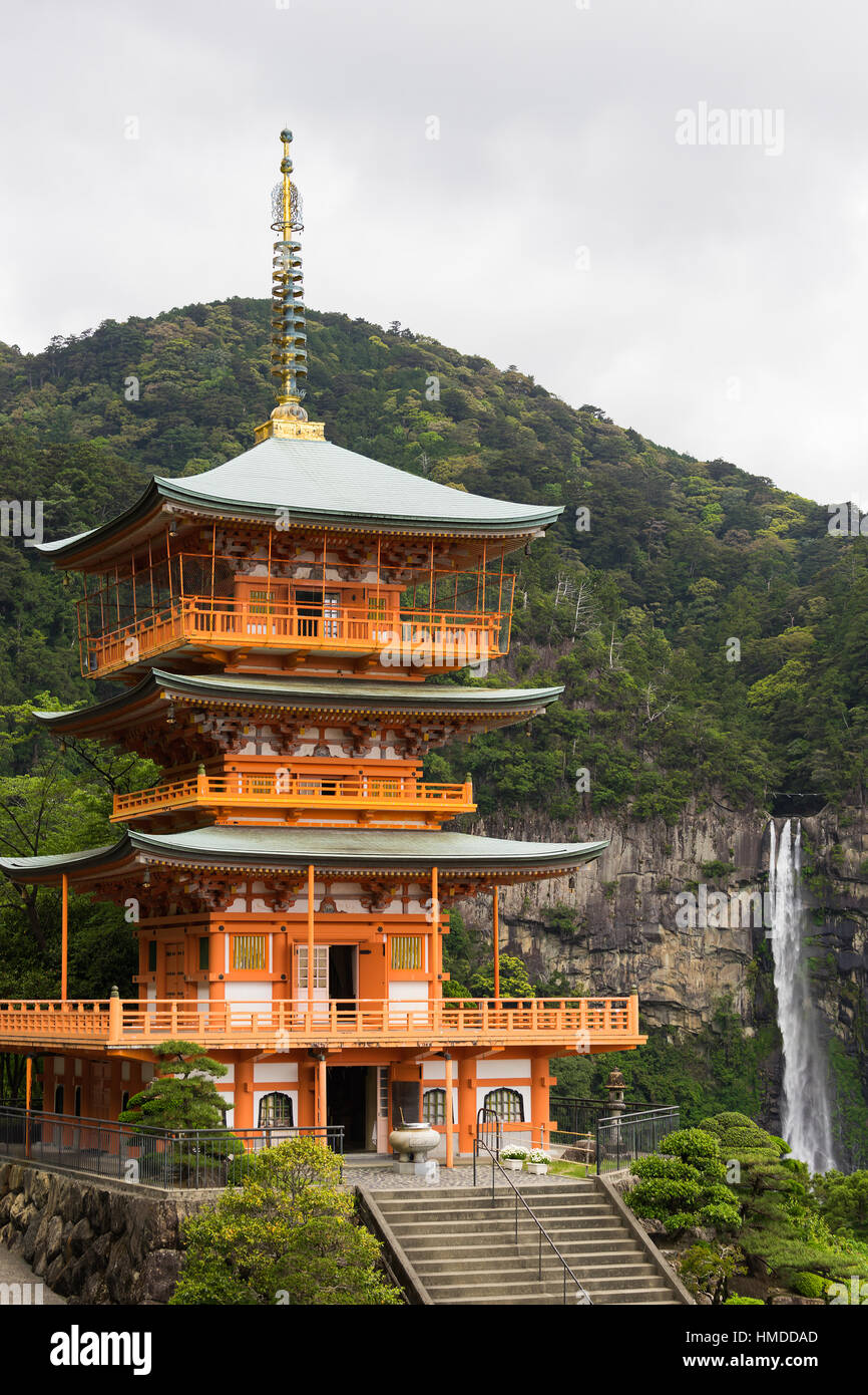 Shrine at the nachi waterfall, japan hi-res stock photography and ...