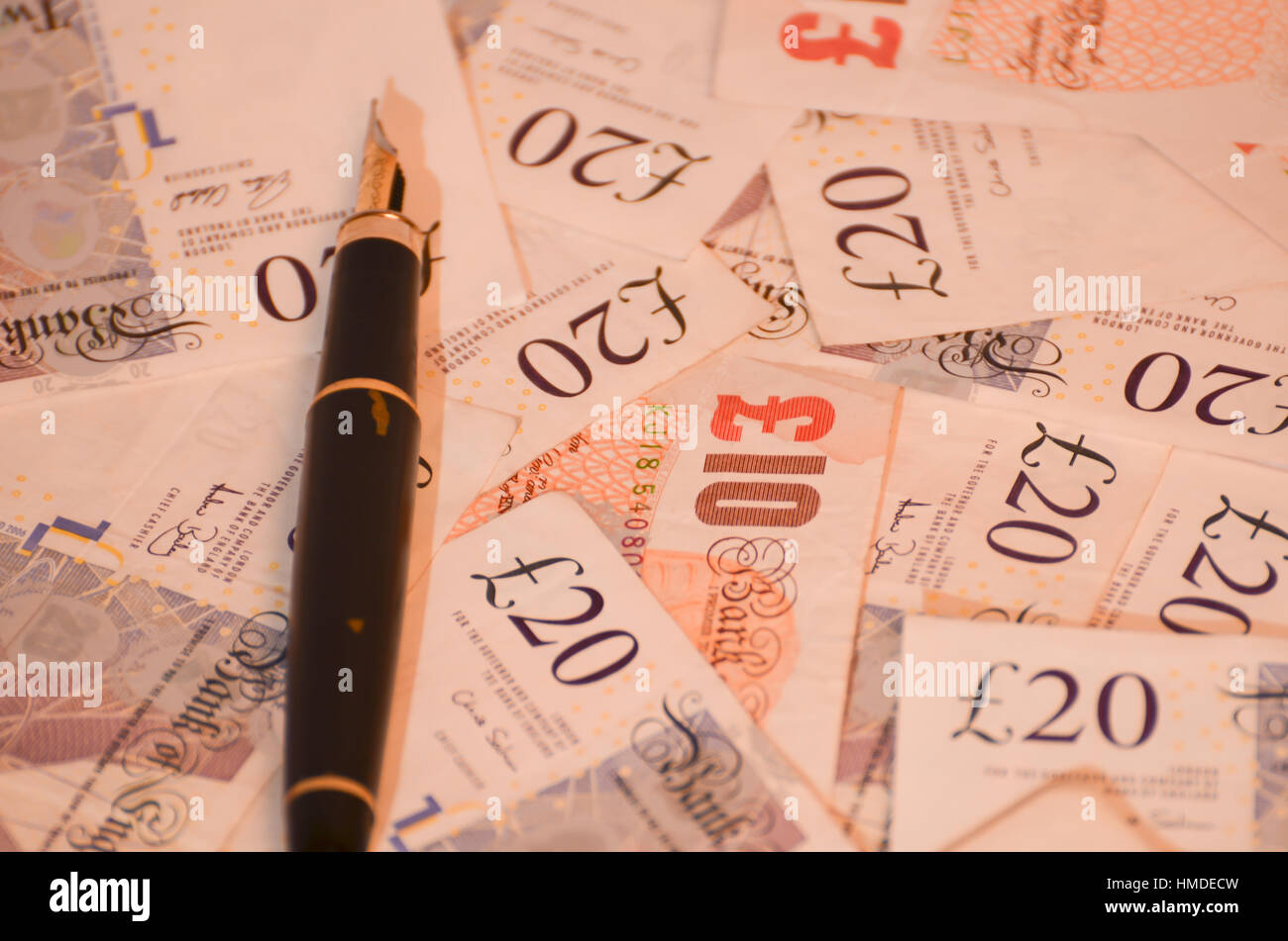 Old twenty pound note british hi-res stock photography and images - Alamy