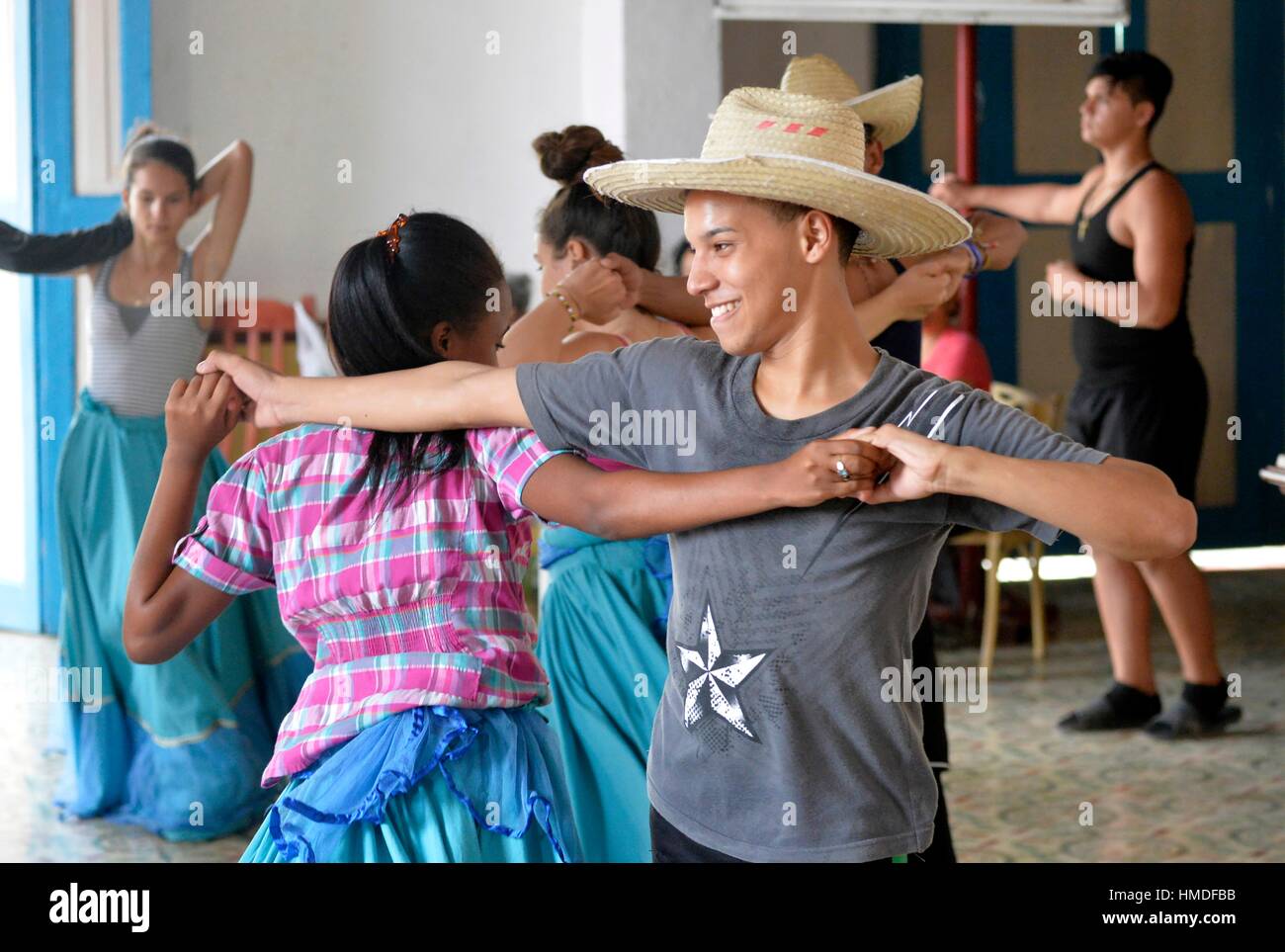 Cuba salsa dance hi-res stock photography and images - Alamy