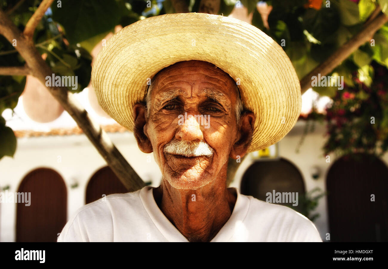 Cuban straw hat hi-res stock photography and images - Alamy