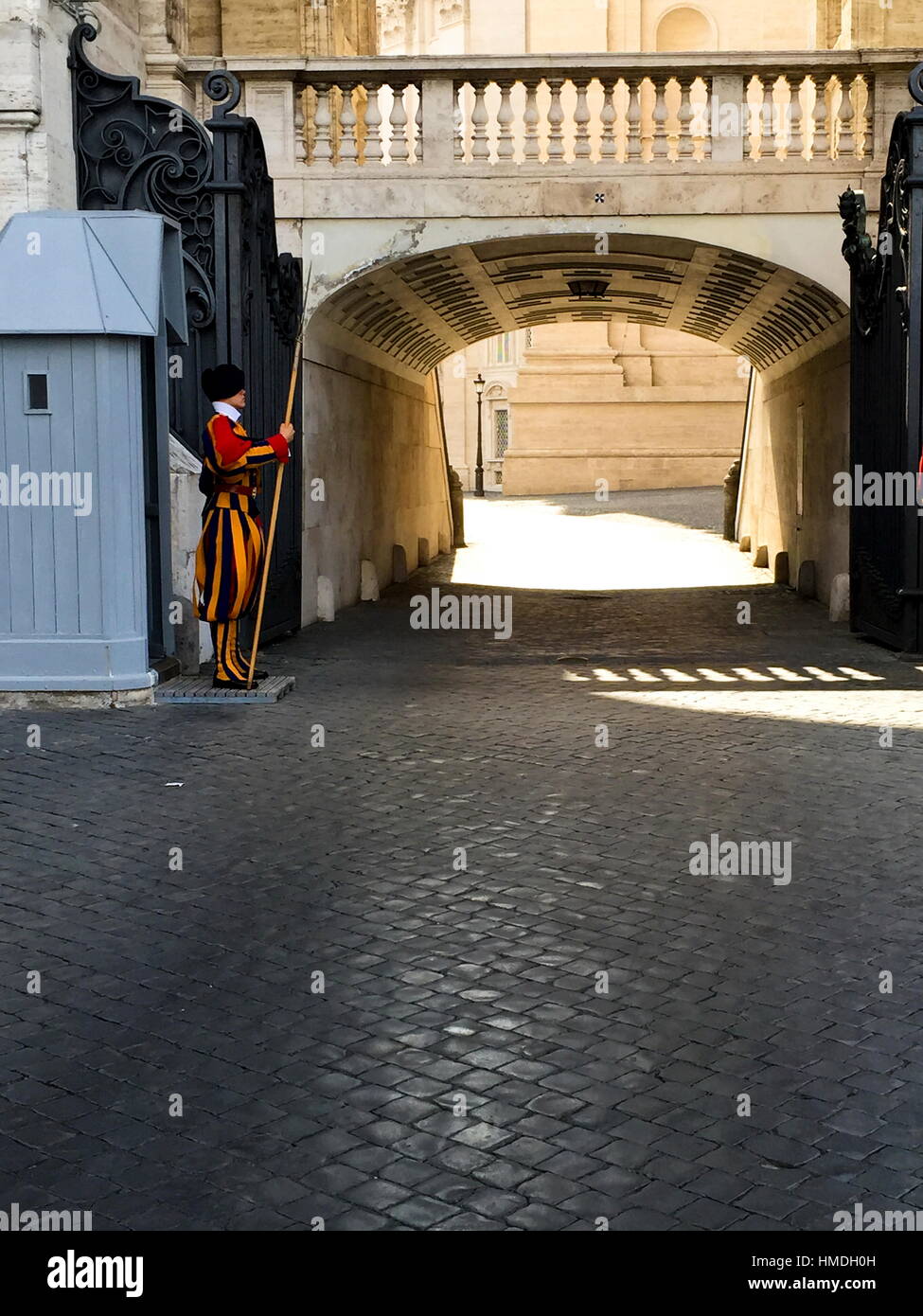 Military guard gate hi-res stock photography and images - Alamy