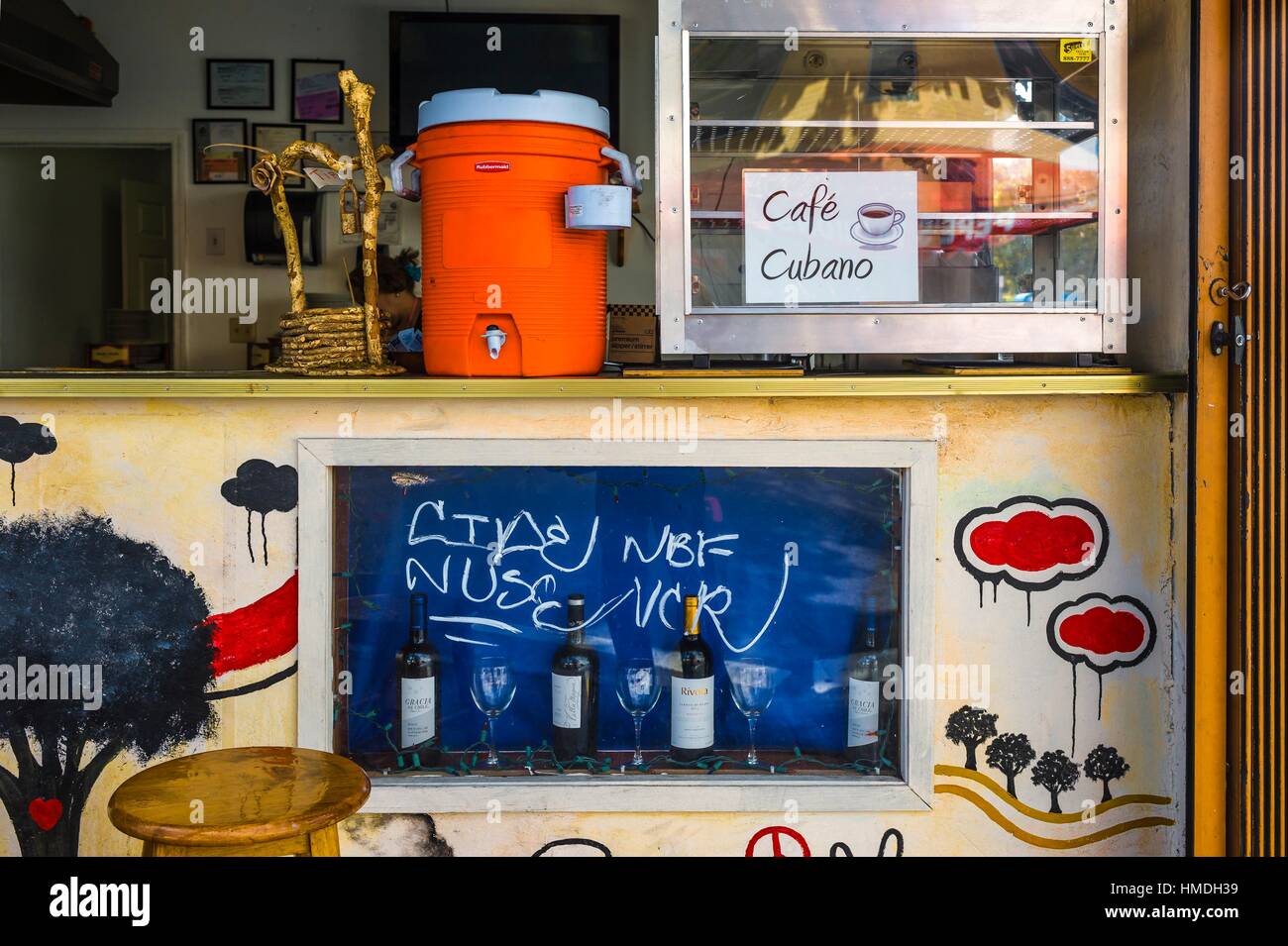 Cuban store miami hi-res stock photography and images - Alamy
