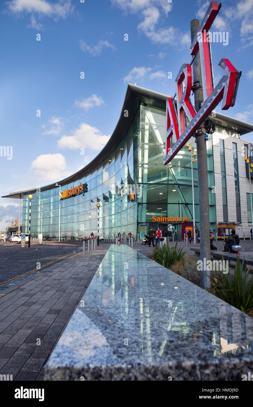 People passing Sainsbury's grocery supermarket, a new Modern Glass ...
