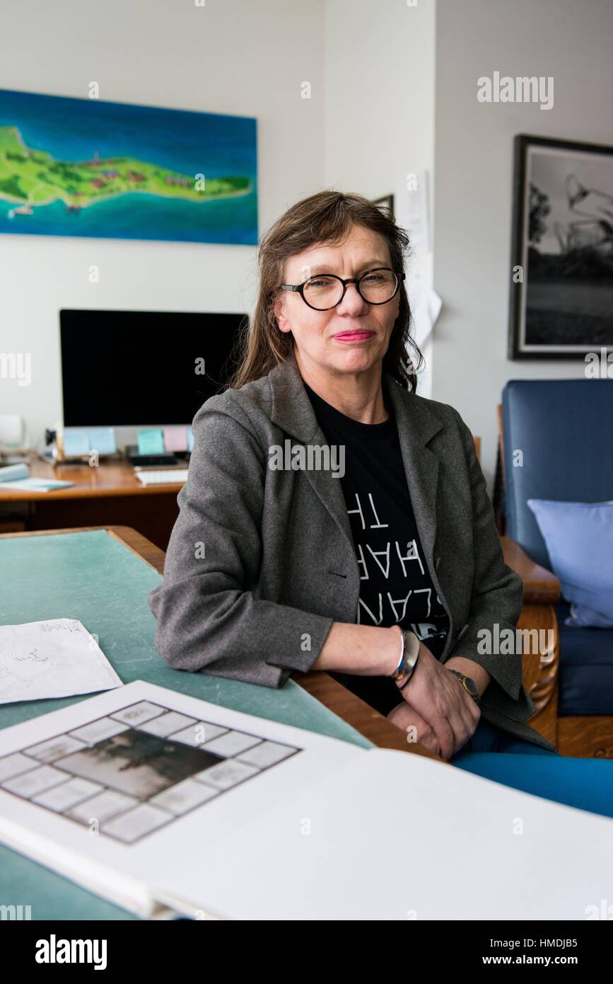 Melinda hunt hi-res stock photography and images - Alamy