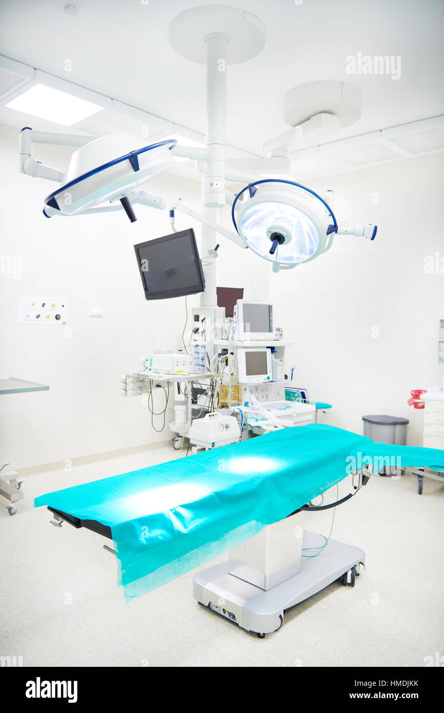 Operating room lamp no people hi-res stock photography and images - Alamy