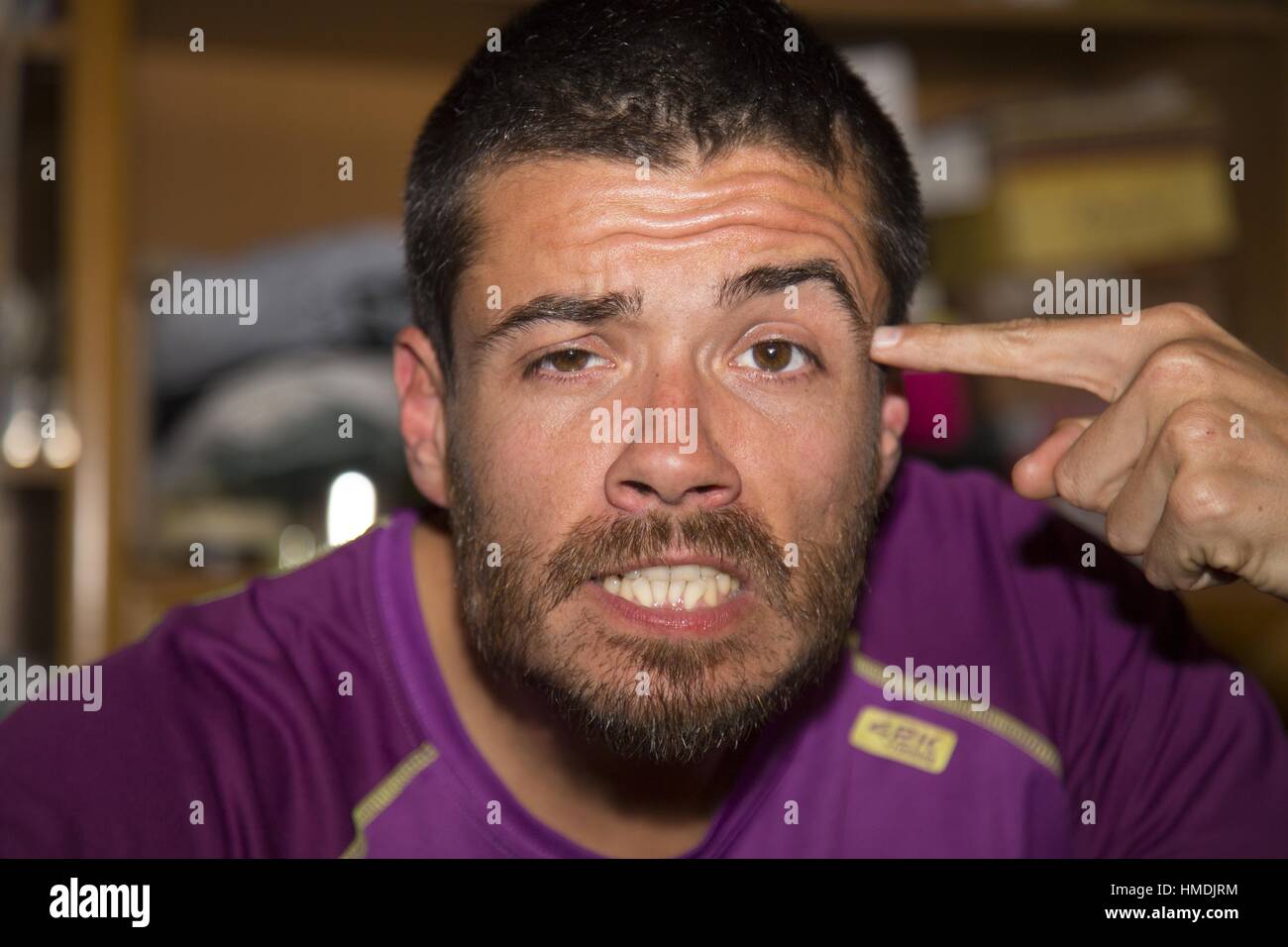 Stupid people hi-res stock photography and images - Alamy