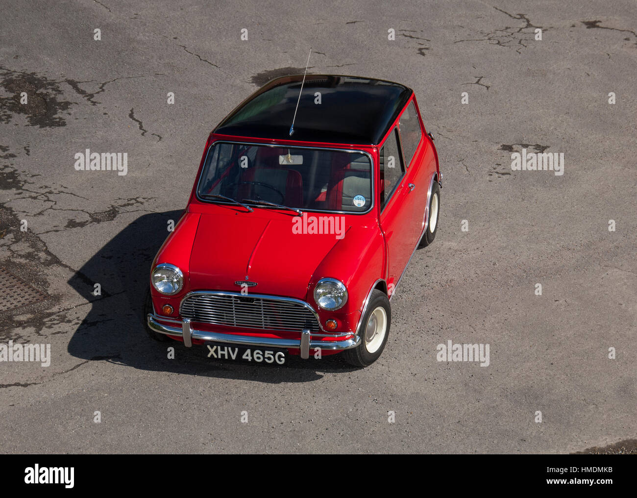 1968 austin mini hi-res stock photography and images - Alamy