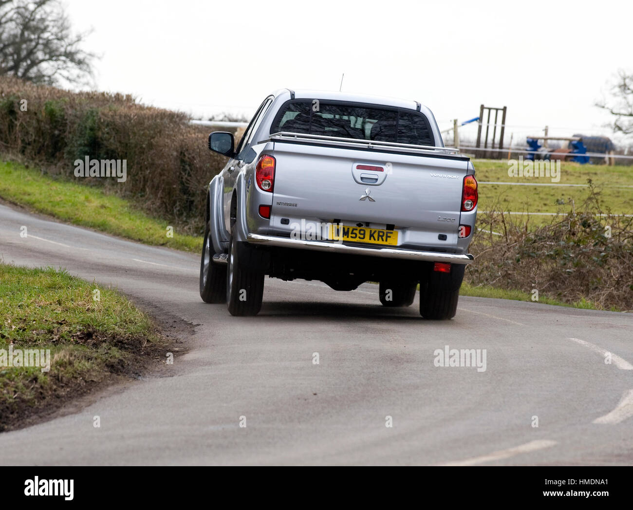 Silver mitsubishi l200 hi-res stock photography and images - Alamy