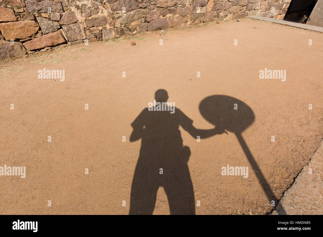 Shadow selfie hi-res stock photography and images - Alamy