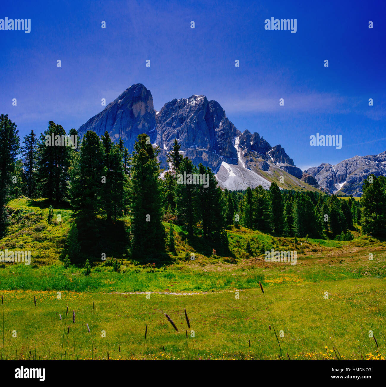 magnificent mountain scenery of the Alps Stock Photo - Alamy