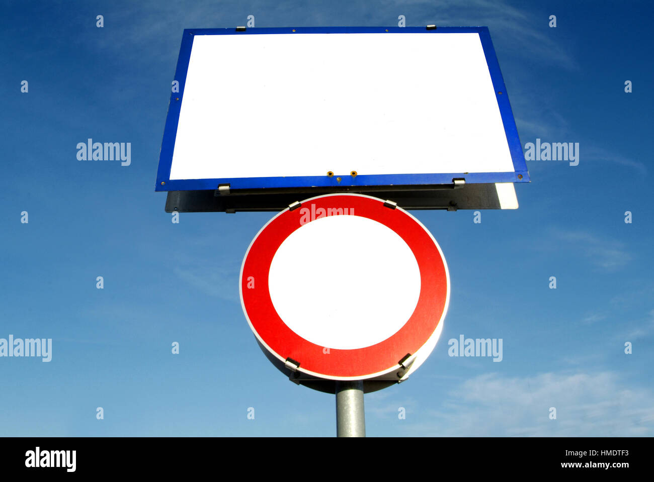 Blank town sign with traffic sign Stock Photo - Alamy