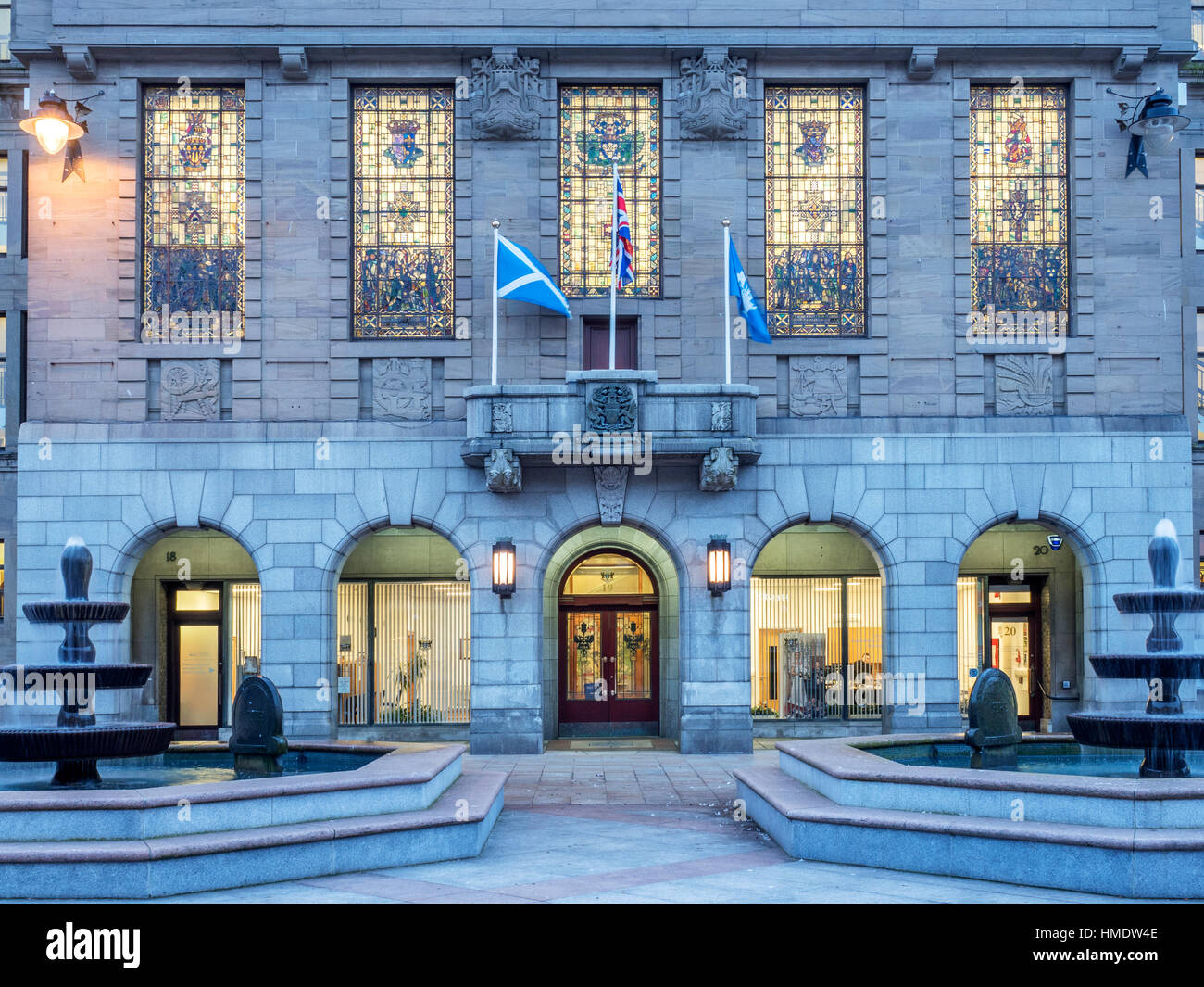 Dundee city town hall hi-res stock photography and images - Alamy