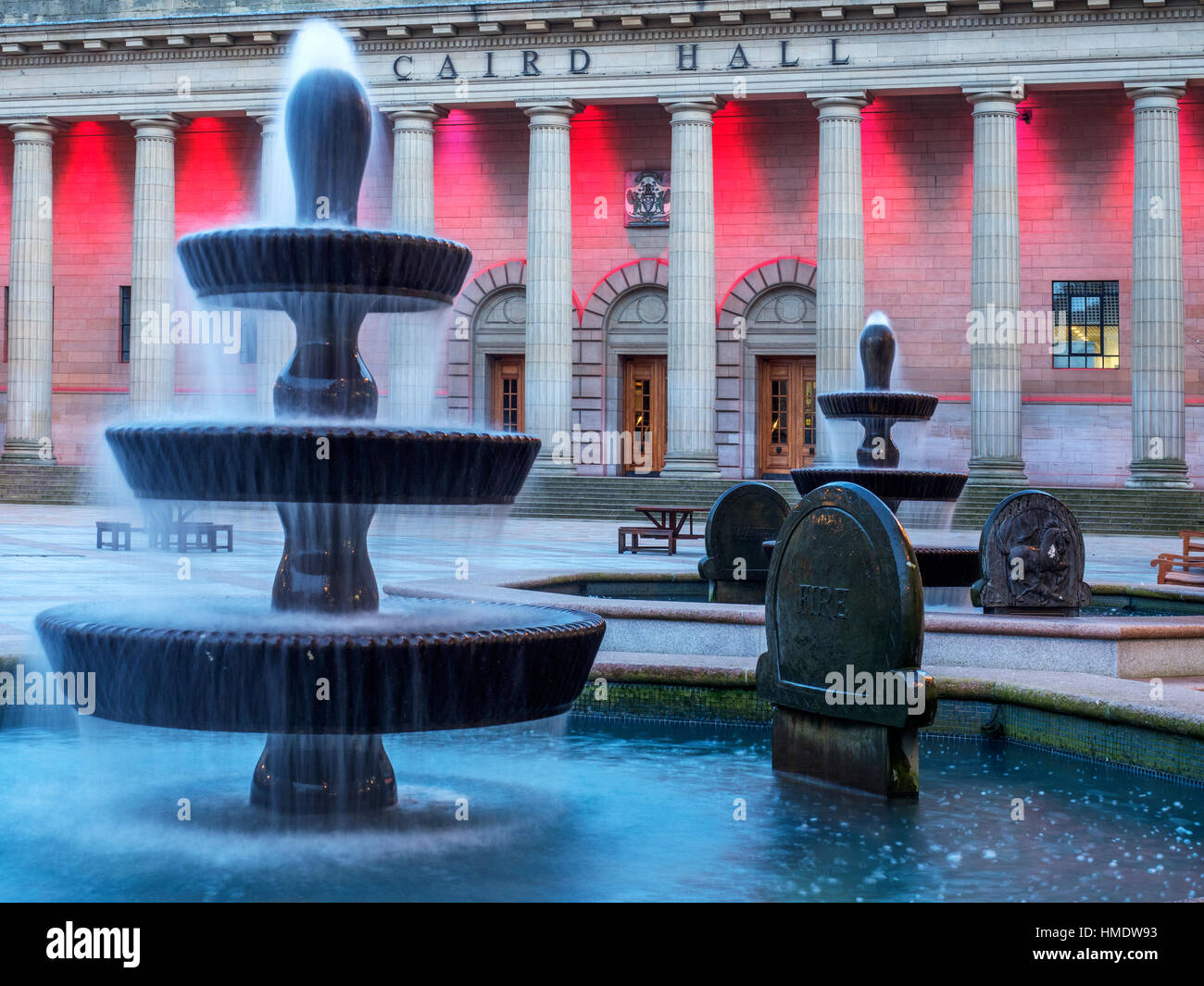 Caird hall dundee hi-res stock photography and images - Alamy