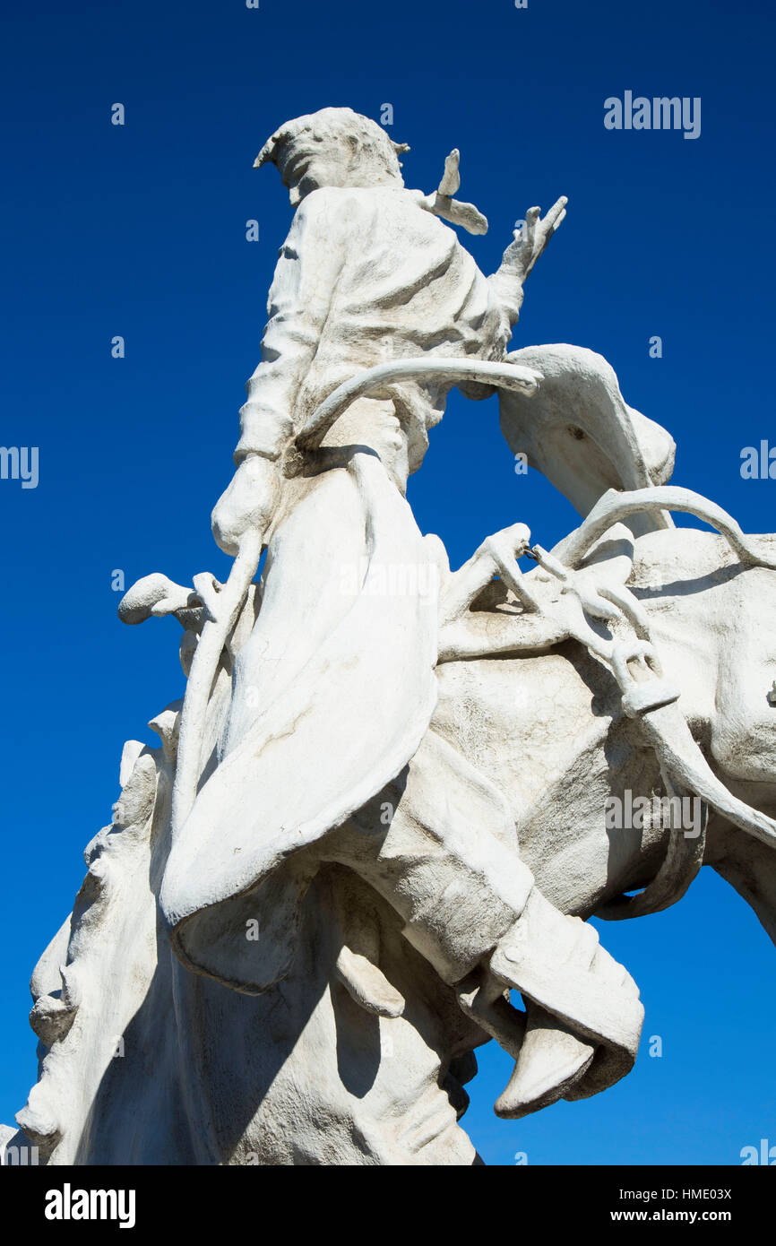 Statue sculpture western cowboy hi-res stock photography and images - Alamy