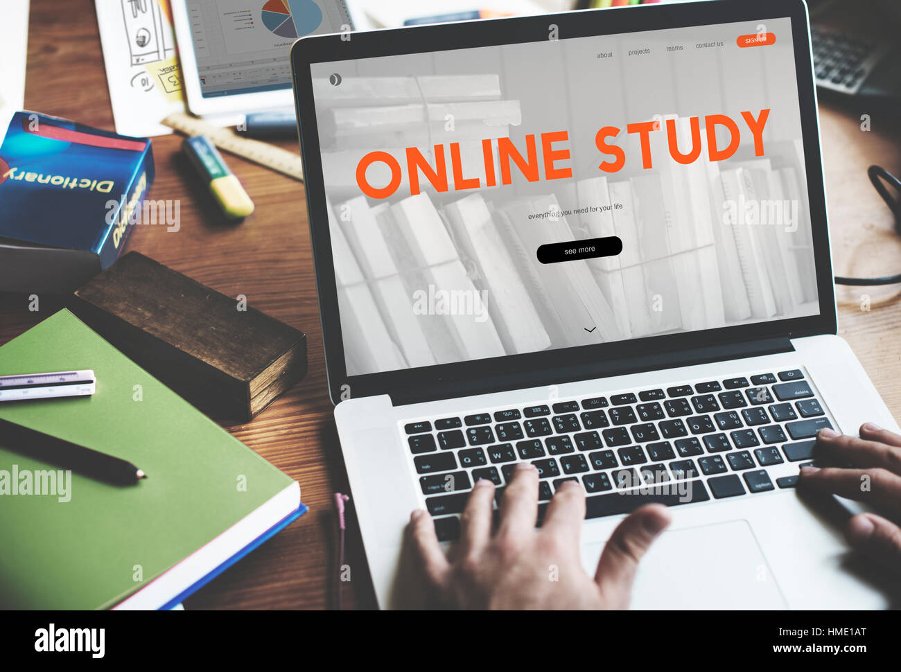 Distance learning online webpage interface Stock Photo - Alamy