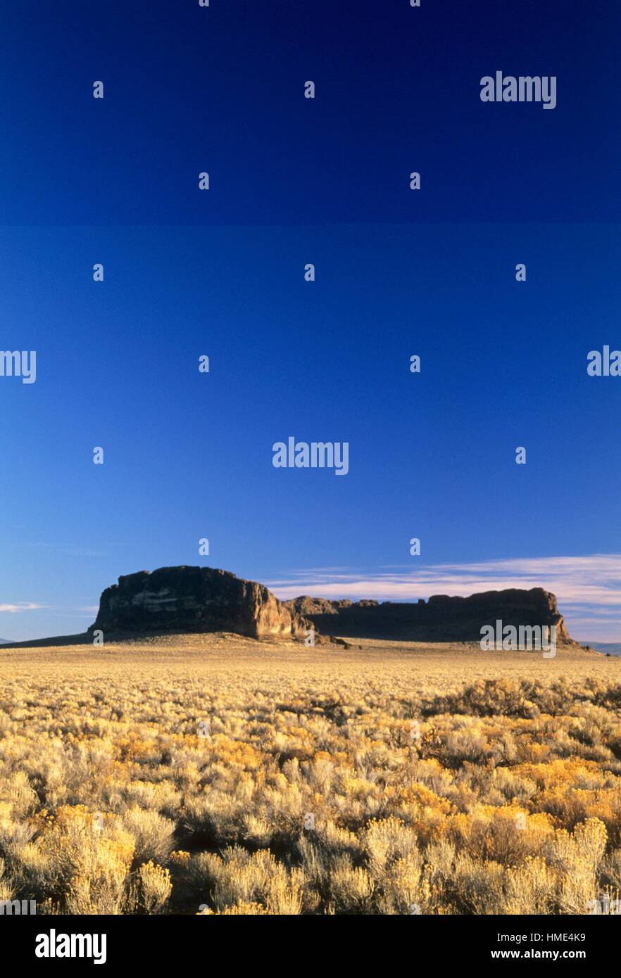Fort rock state park oregon hi-res stock photography and images - Alamy